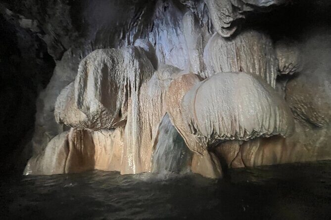 2 Days in Hot Springs Tolantongo Hotel and Private Transportation - The Sum Up