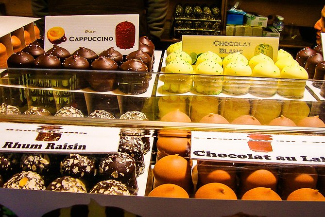 2 Days in Paris With a Friendly Local Guide - Enjoying the Local Culinary Scene