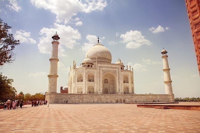 2 Days Overnight Taj Mahal Luxury Agra Tour From Delhi - FAQ