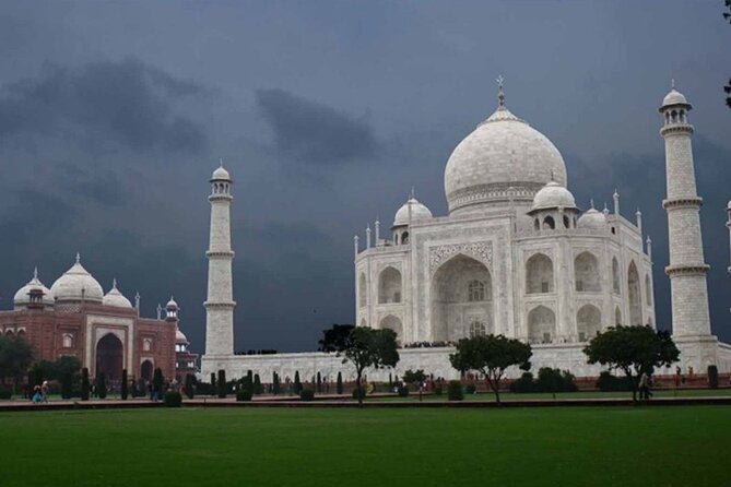 2 Days Private Agra Overnight Tour From Delhi By Car - What the Tour Includes and Excludes