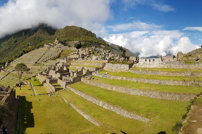 2 Days Sacred Valley and Machu Picchu Tour - Discovering Machu Picchu