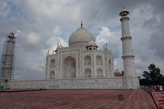 2 Days Taj Mahal and Agra Private Tour From Bangalore - FAQs
