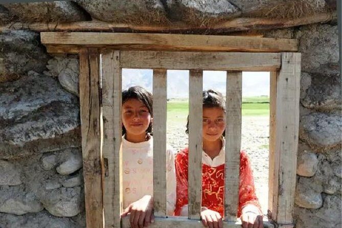 2 Days Tashkurgan Private Tour from Kashgar with Accommodation - Key Points