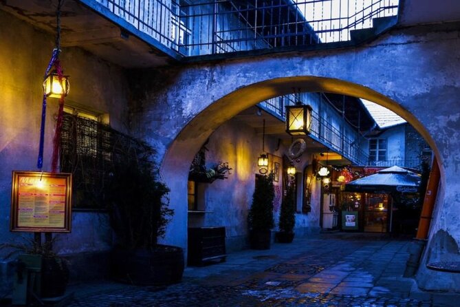2 Days Tour to Auschwitz and Krakow from Warsaw - FAQ