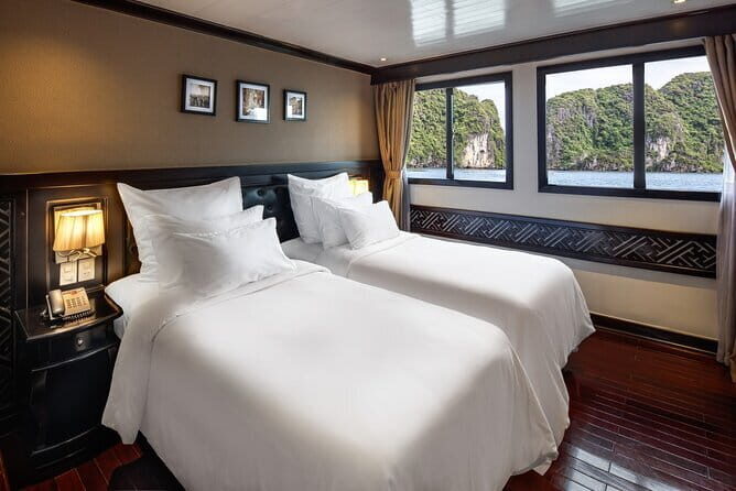 2 days Valentine Tour in 5 Stars Cruise from Hanoi to Halong Bay - What Makes This Tour Stand Out?
