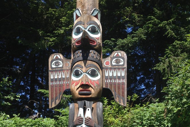 2 Hour Alaska Rainforest Walk and Totem Park Small Group Tour - Tour Guide Experience and Feedback