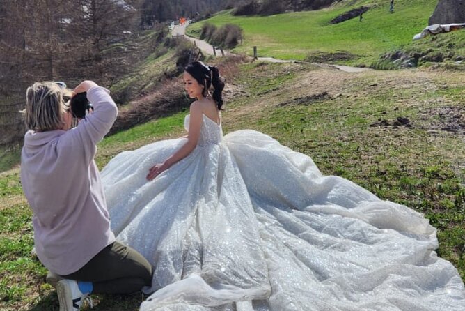 2 Hour Athens Styled Photoshoot with professional photographer - The Meeting Point and Logistics