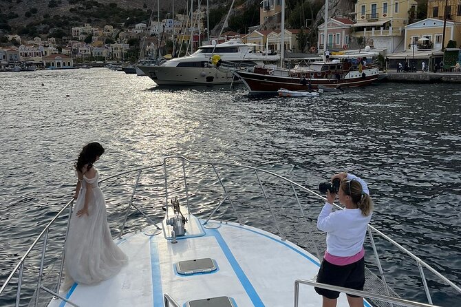 2 Hour Athens Styled Photoshoot with professional photographer - Value and Pricing Analysis