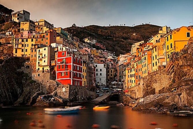 2-Hour Boat Tour at Sunset in the Cinque Terre With Pesto Tasting and Focaccia - Booking and Cancellation Policy