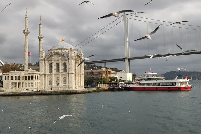 2-Hour Bosphorus Cruise in Istanbul With Guide - Guide Recommendations