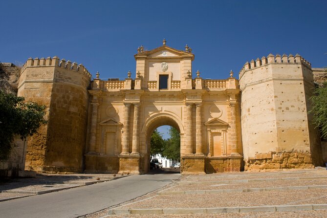 2-Hour Carmona Tour: Alcazar and Church of Santa Maria - A Closer Look at the Itinerary