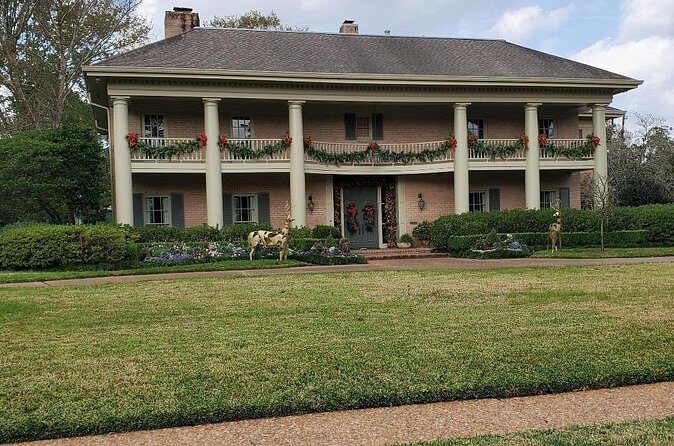 2 Hour December Holiday Lights Tour - Who Should Consider This Tour?