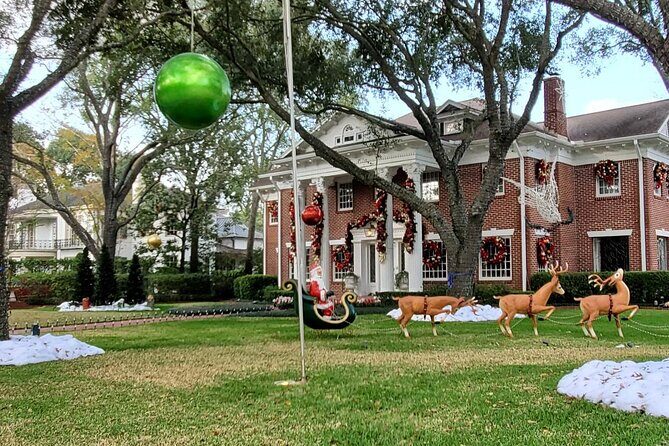 2 Hour December Holiday Lights Tour - The Sum Up