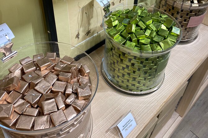 2-Hour Foodie Tour With 10 Tastings in Aix-En-Provence - Highlights: Macarons and Madeleines