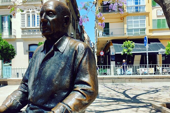 2-Hour French Guided Walking Tour in Malaga - Who Will Love This Tour?