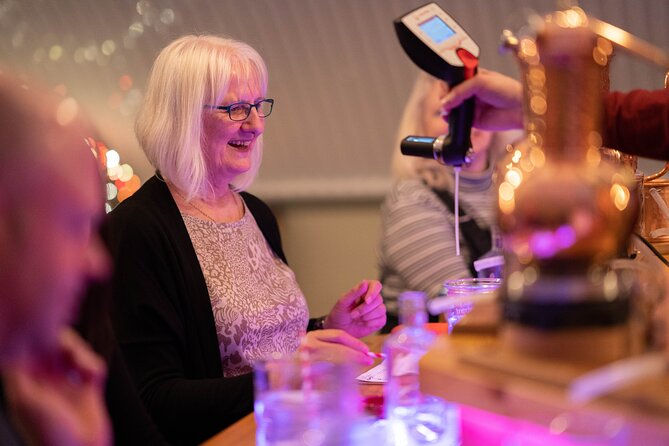 2 Hour Gin School Experience in Aberdeen - Gin Tasting and Sampling