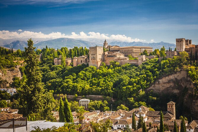 2-Hour Guided Tour of Alhambra Gardens and Alcazaba in Granada - The Value and Practicalities