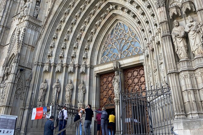 2-Hour Guided Walking Tour in Barcelona - What to Expect From the Tour Itinerary