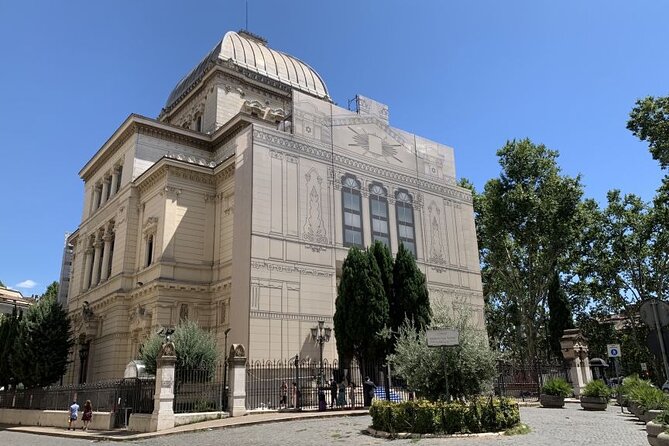 2 Hour Guided Walking Tour in Trastevere and Jewish Ghetto - The Experience: Walking, Listening, and Learning