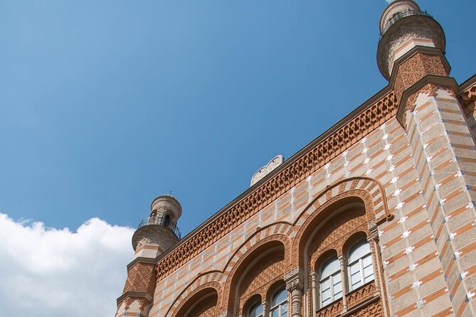 2-Hour Jewish Quarter Walking Tour in Budapest with Historian - The Value and Experience