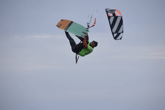 2 Hour Kitesurf Lesson in Tarquinia - Introduction: A Fresh Take on Water Sports in Italy