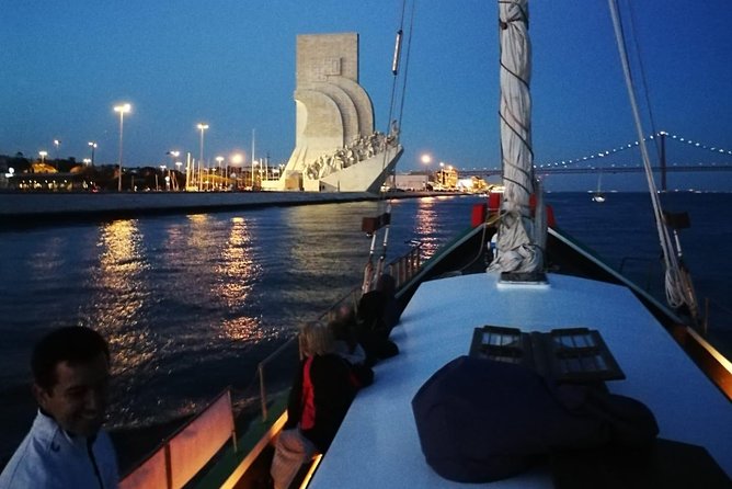 2-Hour Lisbon Traditional Boats Sunset Cruise with White Wine - FAQ about the Lisbon Sunset Boat Cruise