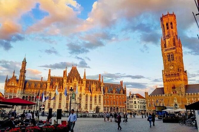 2-Hour Medieval Walk and Chocolate Tasting in Bruges - Schedule and Accessibility