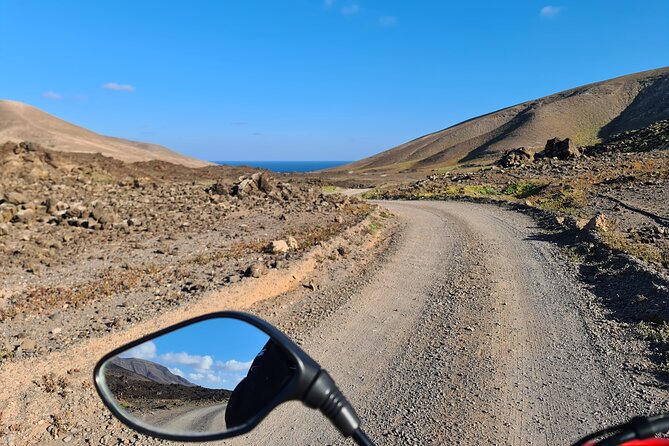 2-Hour Motorcycle Enduro Trip in Fuerteventura - Included Amenities and Breaks
