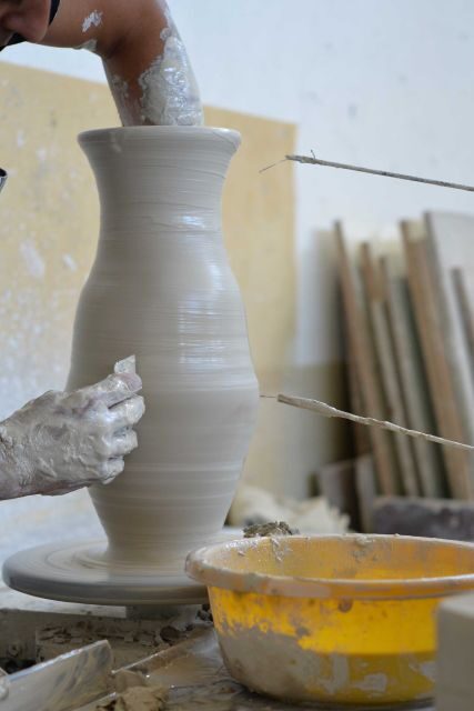 2-Hour Pottery Making Workshop in Ragusa - Practical Details