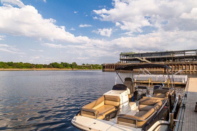 2-Hour Private Montreal Boat Cruise - Who Will Enjoy This Cruise?