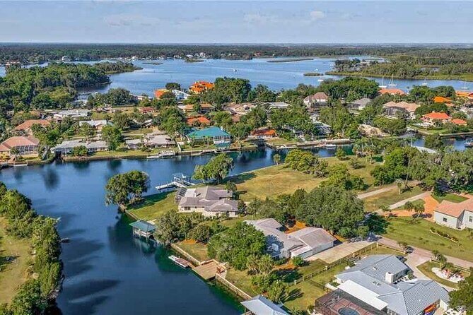 2-Hour Private Tiki Tour at Crystal River - Exploring the Tour in Detail