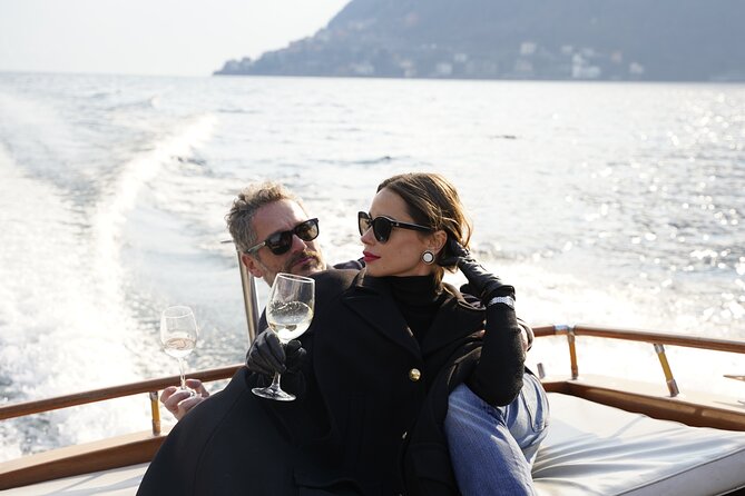 2 hour private tour in Lake Como with classic wooden boat - Key Points
