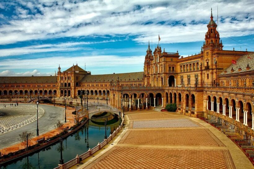 2-Hour Private Walking Tour in Alcazar of Seville - Authentic Insights and Personal Touches