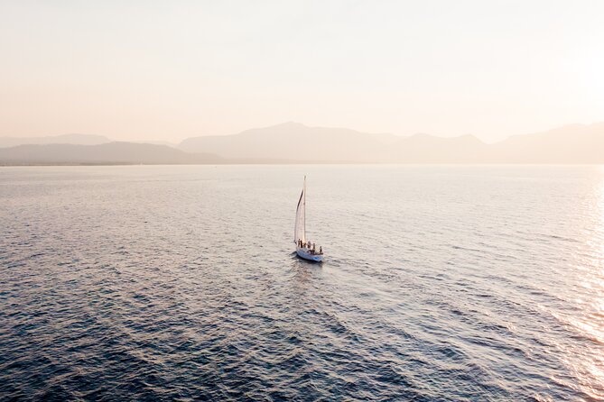 2 Hour Sailing Cruise on Lake Tahoe - Authenticity and Small-Group Atmosphere