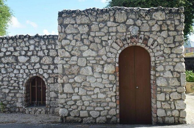 2-Hour Small Group Guided Bridgetown Historic Jewish Walking Tour - The Sum Up