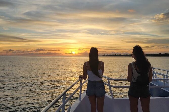 2-Hour Sunset Cruise Tour in St. Petersburg - Scenic Views and Attractions