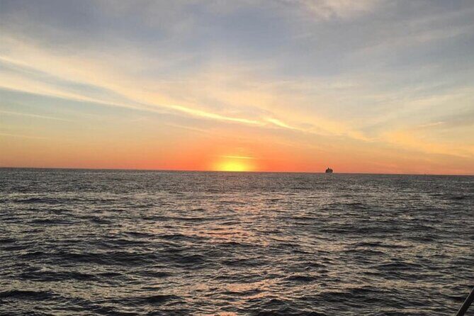 2 Hour Sunset Tour on Catamaran in Cabo San Lucas - What’s Included and What’s Not