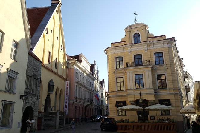 2-hour Tallinn Old Town walking tour - Key Points
