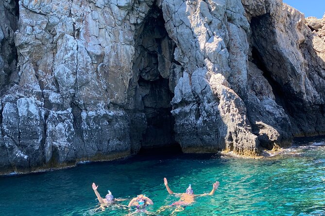 2-Hour the Beauties of Rhodes Island Private Guided Boat Tour - Meeting and Pickup Details