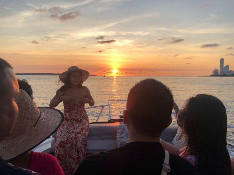 2-hour tour in Cartagena Sunset View in party boat - Authentic Experiences and Traveler Feedback