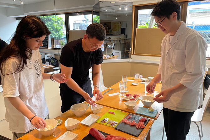 2-Hour Tuna Cutting and Sushi Small Group Workshop in Sendagi - Traveler Reviews