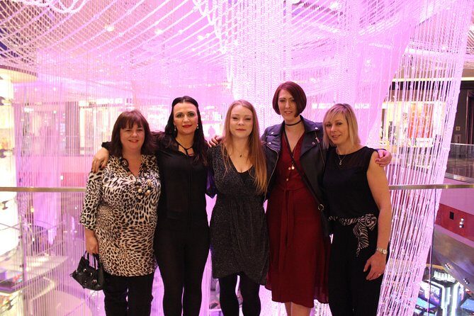 2-Hour Vegas Strip Walking Tour with Photos,Champagne & Vintage Vegas Goody Bags - An In-Depth Look at the Tour Itinerary