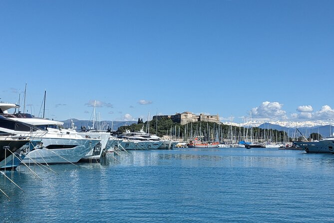 2 Hour Walking Tour in the Old Town of Antibes - Tour Experience and Highlights