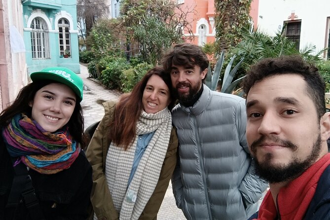 2-Hour Walking Tour of Yungay The Coolest Neighborhood in Chile - Exploring the Neighborhood Murals