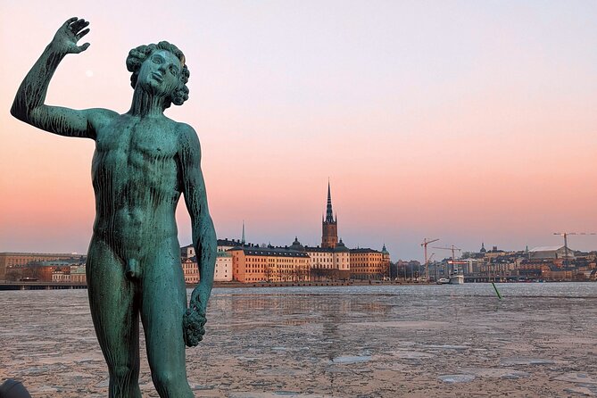 2-Hour Walking Tour Stockholm (Old Town and Surroundings) - Booking Information and Tips