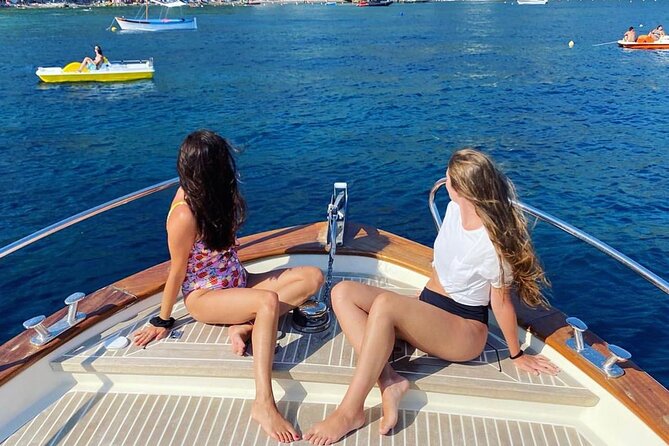 2 Hours Aperitif on Boat at Sunset - Timings and Duration