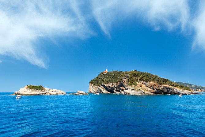 2 Hours Aperitif on Boat at Sunset - Inclusions and Amenities