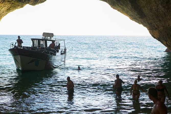 2 Hours Cruise Portimão to Benagil Cave & Marinha Beach - Stunning Coastal Scenery