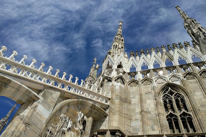2-Hours Duomo of Milan Guided Experience With Entrance Tickets - Tour Features and Inclusions