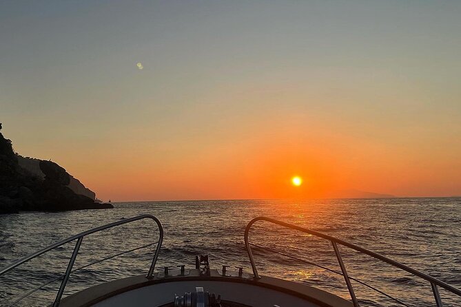 2 Hours Guided Sunset Tour of the Island of Capri with Aperitif - FAQs